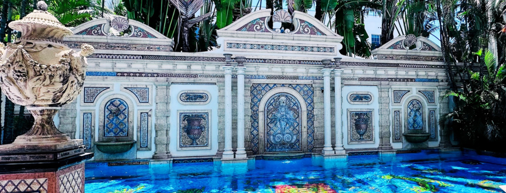 Everything You Need to Know about Dining at Gianni Versace's Mansion in ...